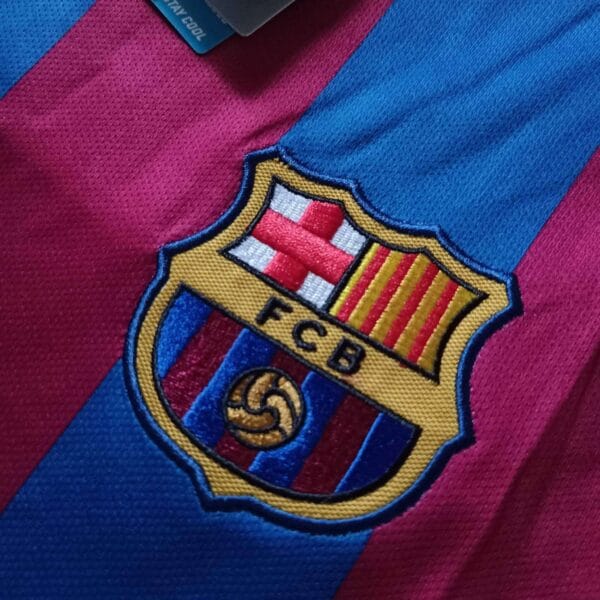 The Retro Kits | FC Barcelona 2005/2006 Home kit