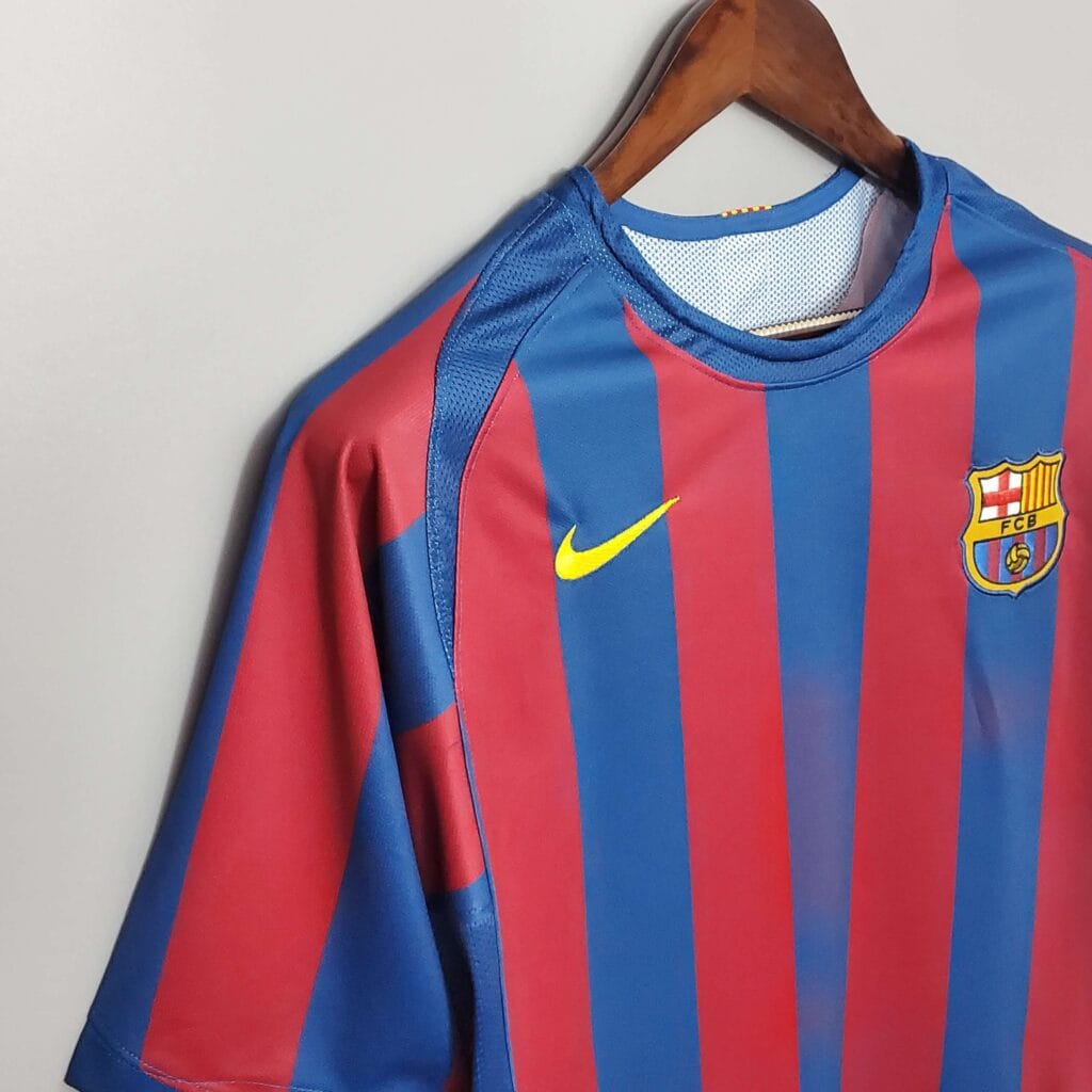 The Retro Kit | FC Barcelona 2005/2006 Home kit