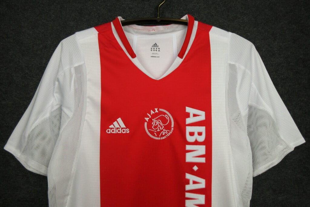 The Retro Kit | Ajax 2004/2005 Home kit
