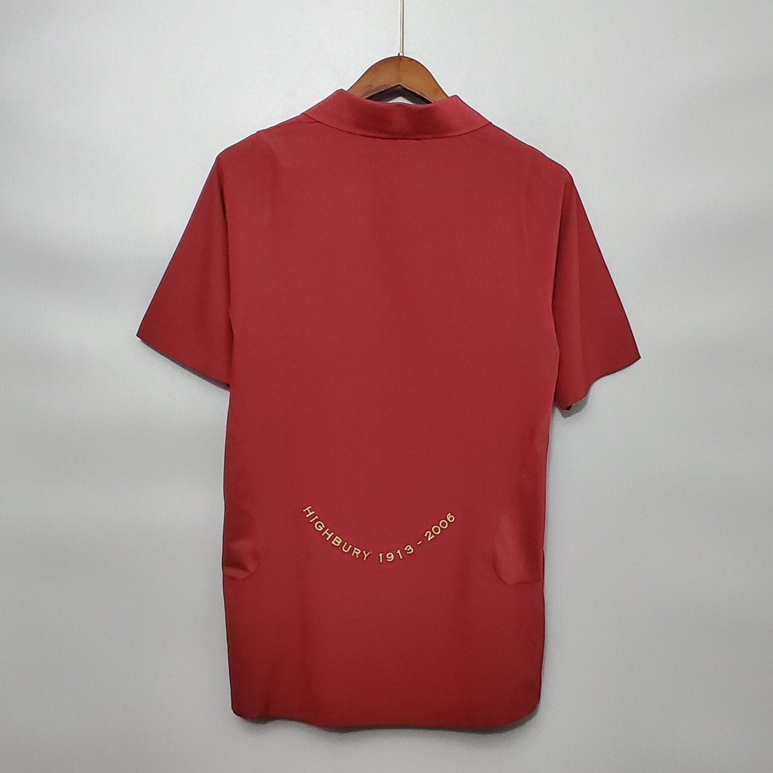 The Retro Kit | Arsenal 2005/2006 Home Kit