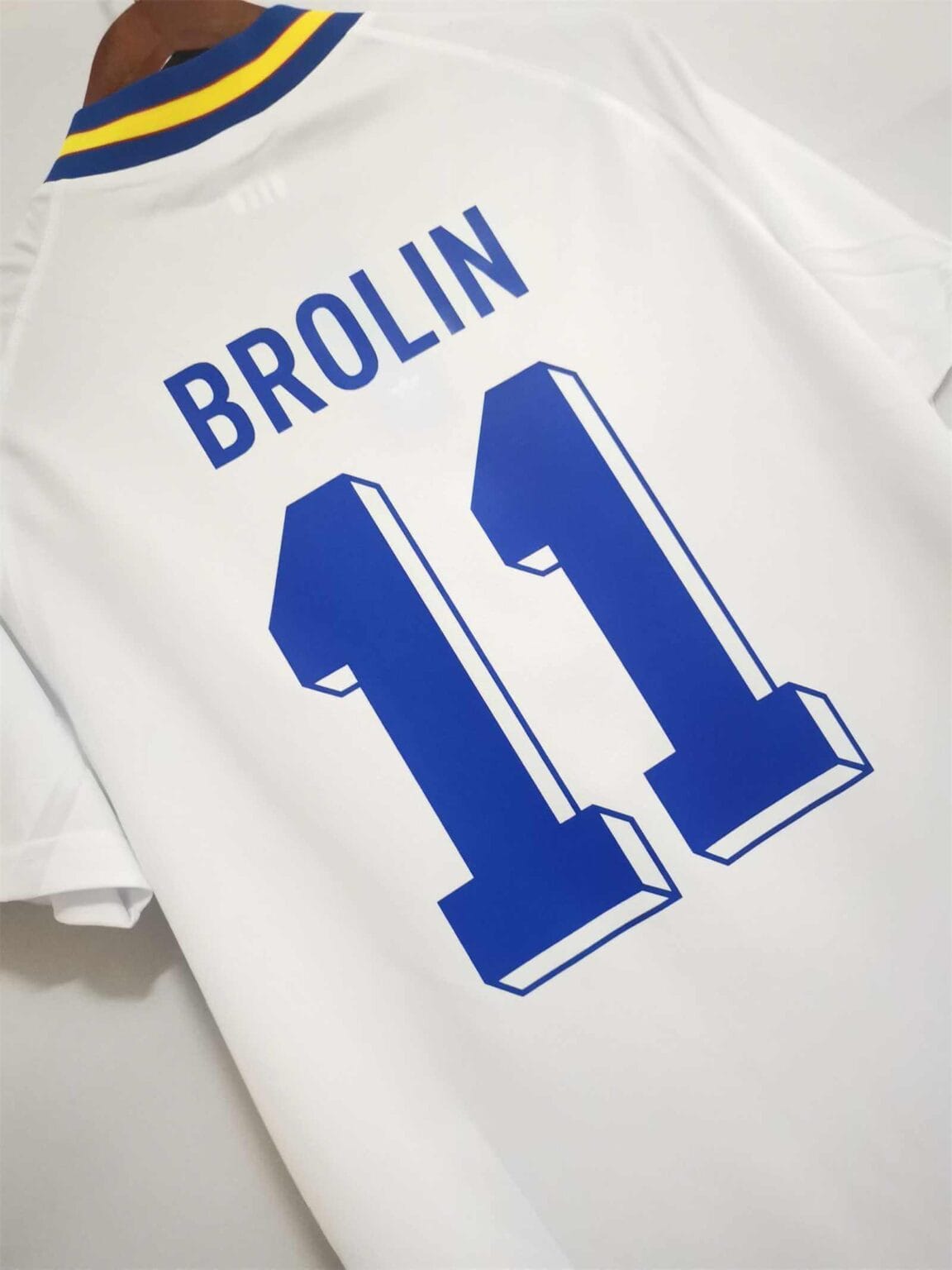 The Retro Kit | Sweden - 1994 Away white kit