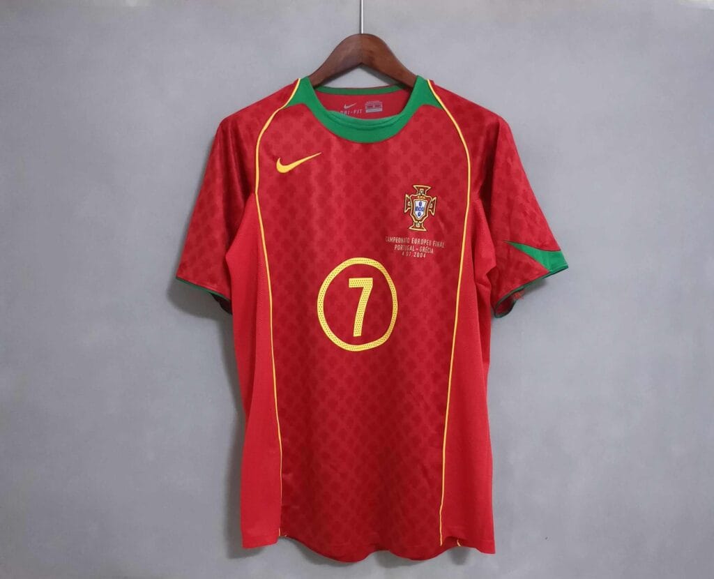 The Retro Kit | Portugal - 2004 Home red kit