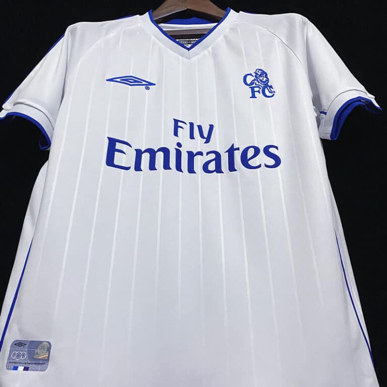 The Retro Kit | Chelsea 2001/2003 Away Kit