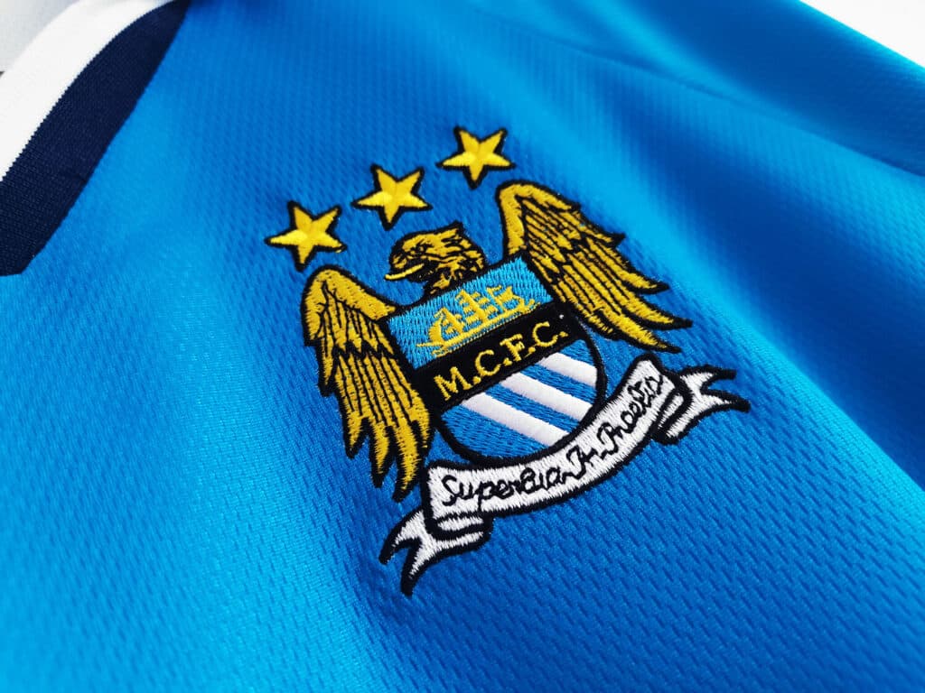 The Retro Kit | Manchester City 1997/1999 Home Kit