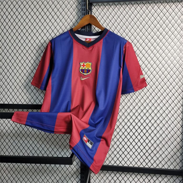 The Retro Kit | FC Barcelona 1998/1999 Home kit