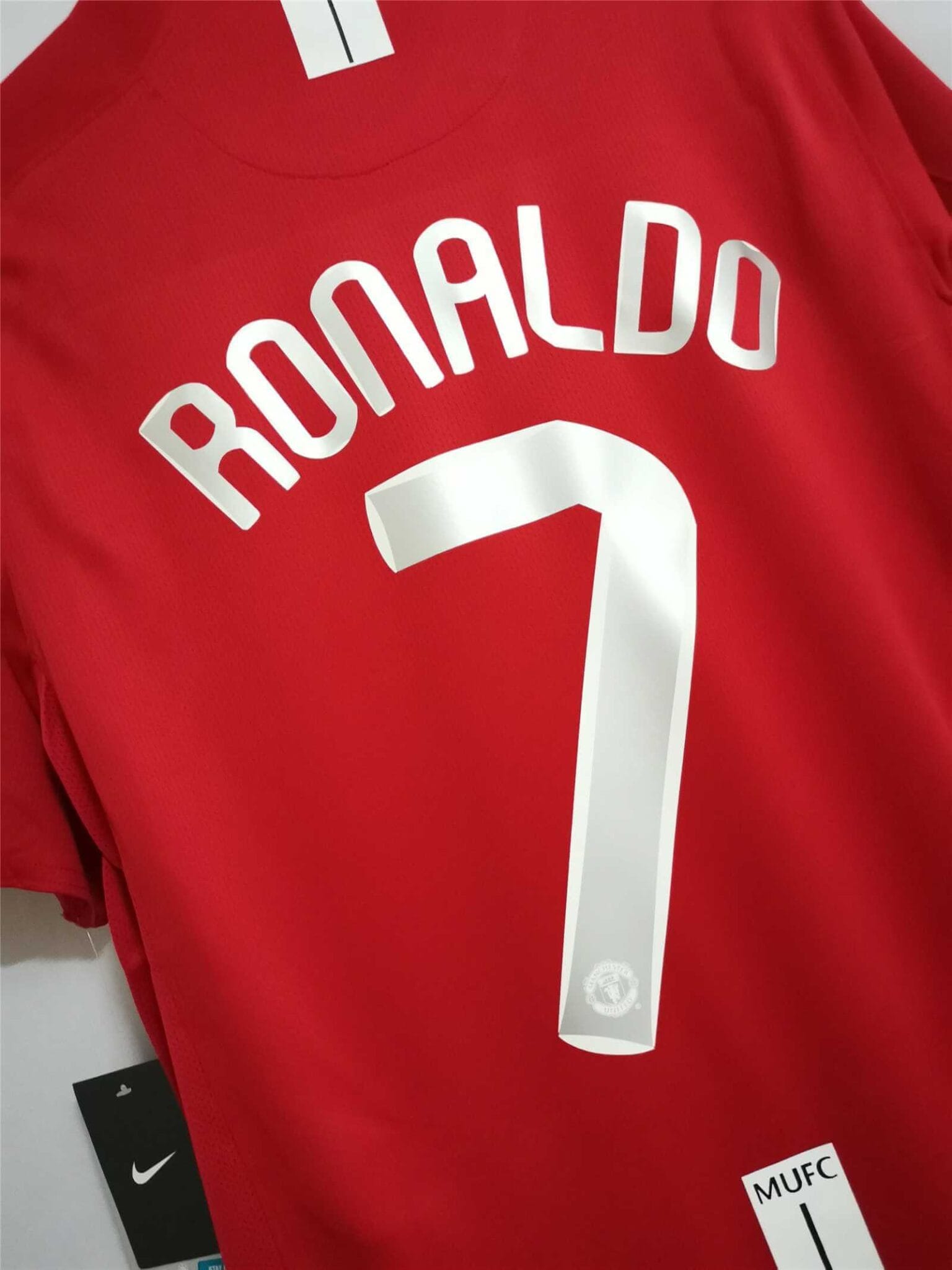 The Retro Kit | Manchester United 2007/2008 Home Final Edition Kit