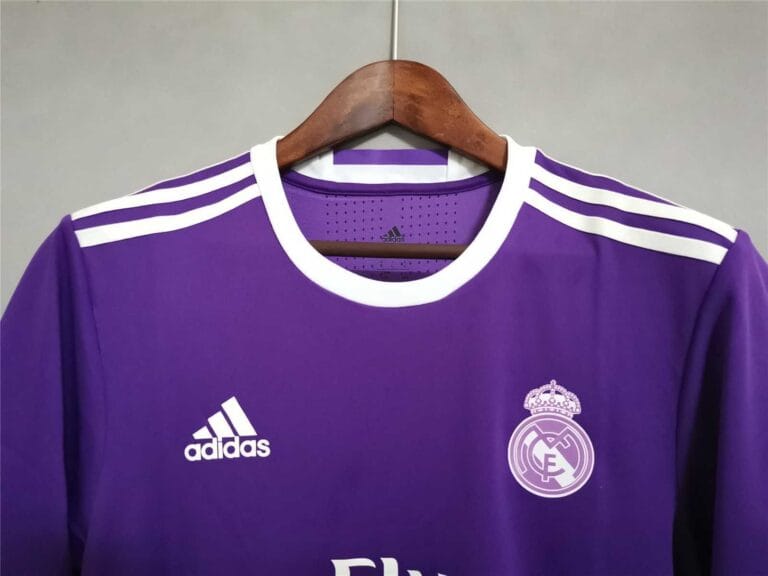 The Retro Kit | Real Madrid 2016/2017 Away Purple Kit