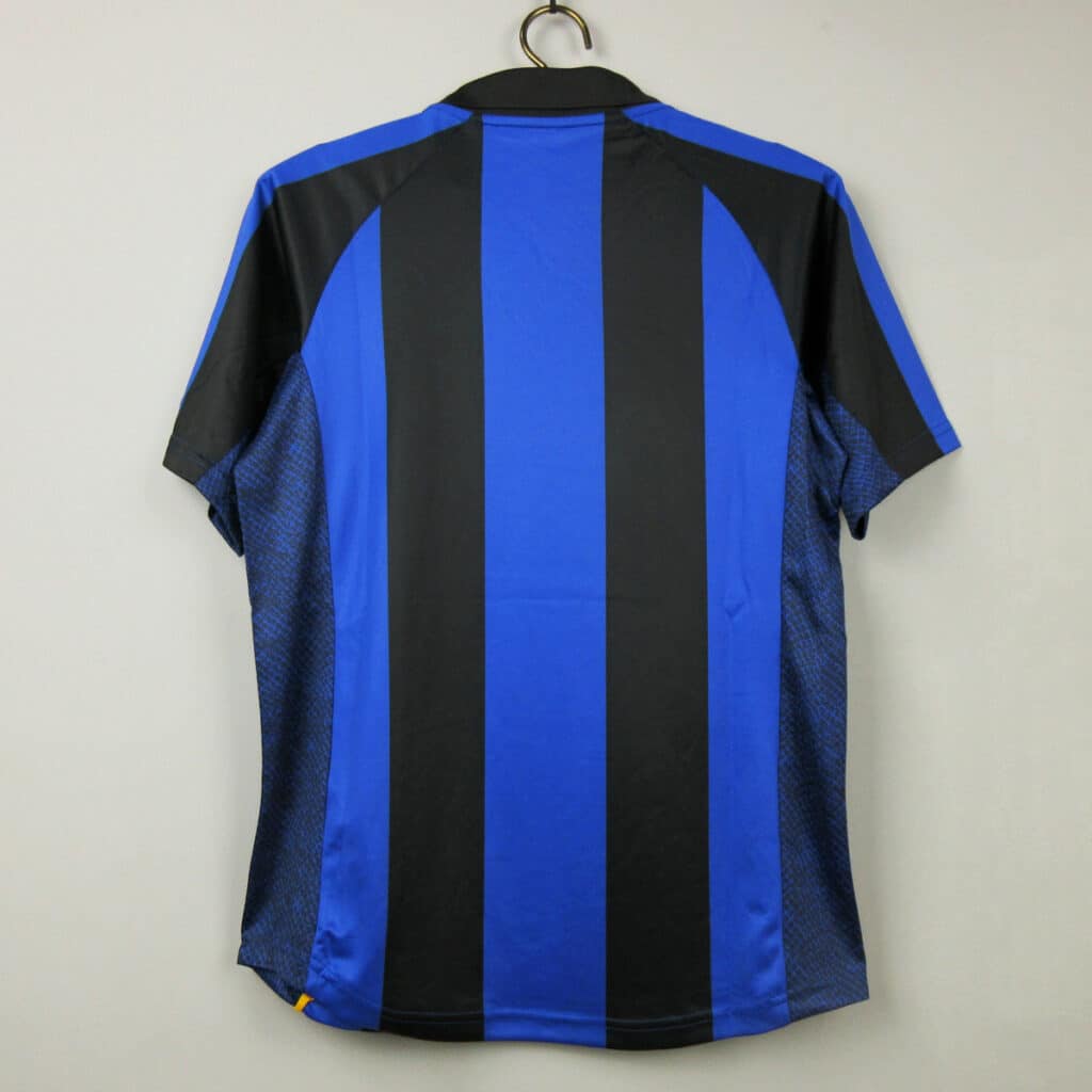 The Retro Kits | Inter Milan 2001/2002 Home Kit
