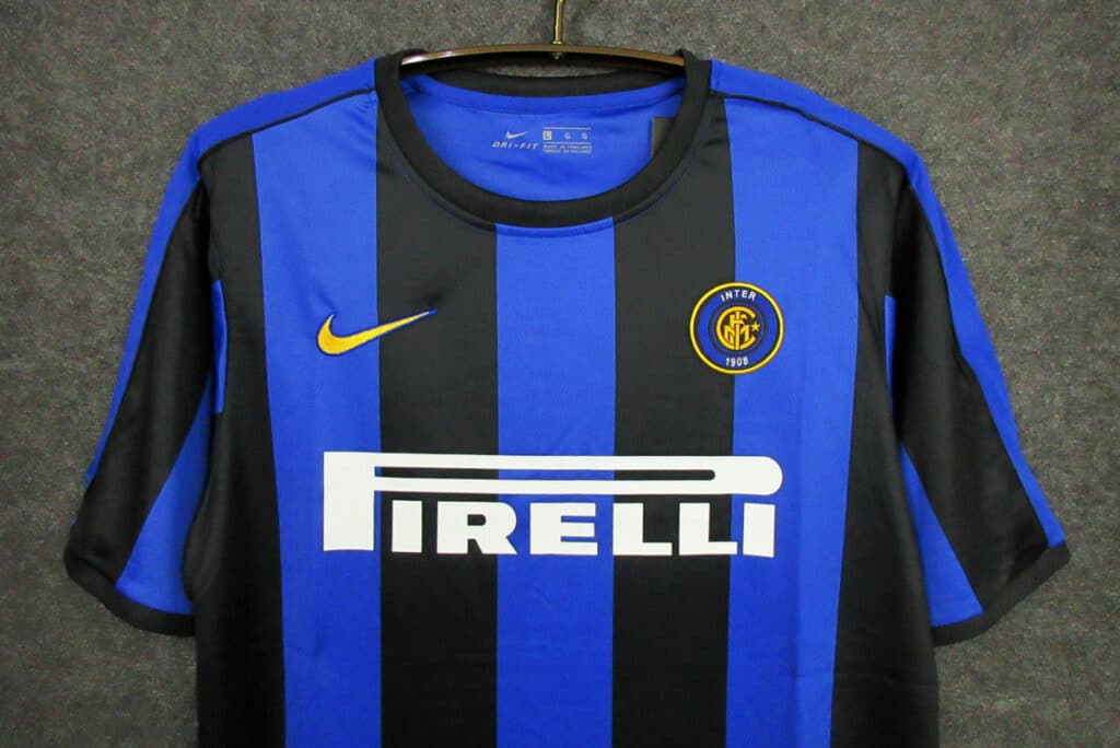 The Retro Kit | Inter Milan 1999/2000 Home Kit