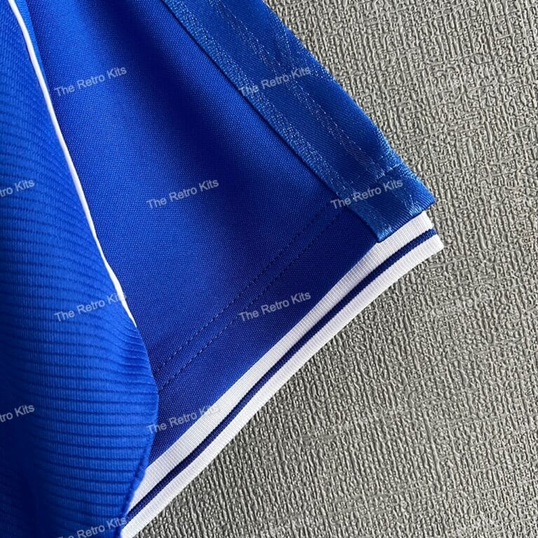 The Retro Kit | Chelsea 1999/2001 Home Kit