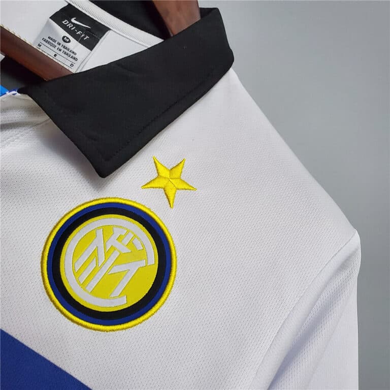 The Retro Kit | Inter Milan 1998/1999 Away Kit