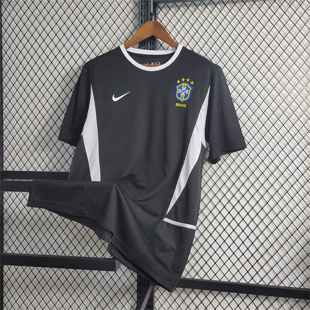 The Retro Kit | Brazil 2002 goalkeeper dark Black kit