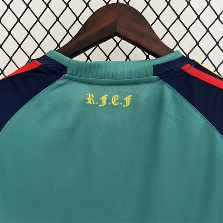 The Retro Kit | Spain 2010 Home Goalkeeper Kit