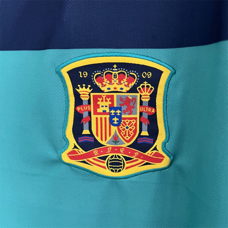 The Retro Kit | Spain 2010 Home Goalkeeper Kit
