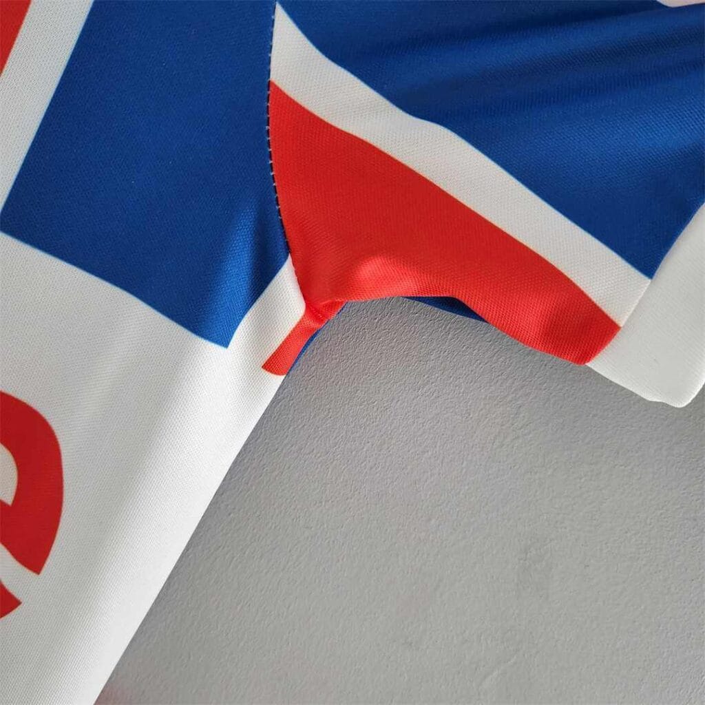 The Retro Kit | Colo-Colo 1986 Away kit