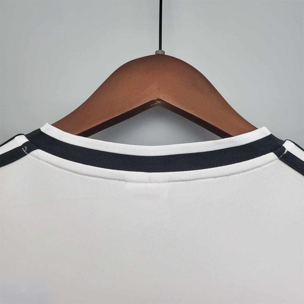 The Retro Kit | Colo-Colo 1991 Home kit