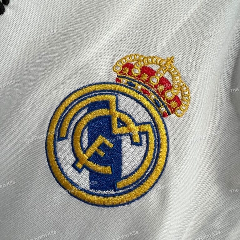 The Retro Kit | Real Madrid 2006/2007 Home kit - long sleeves
