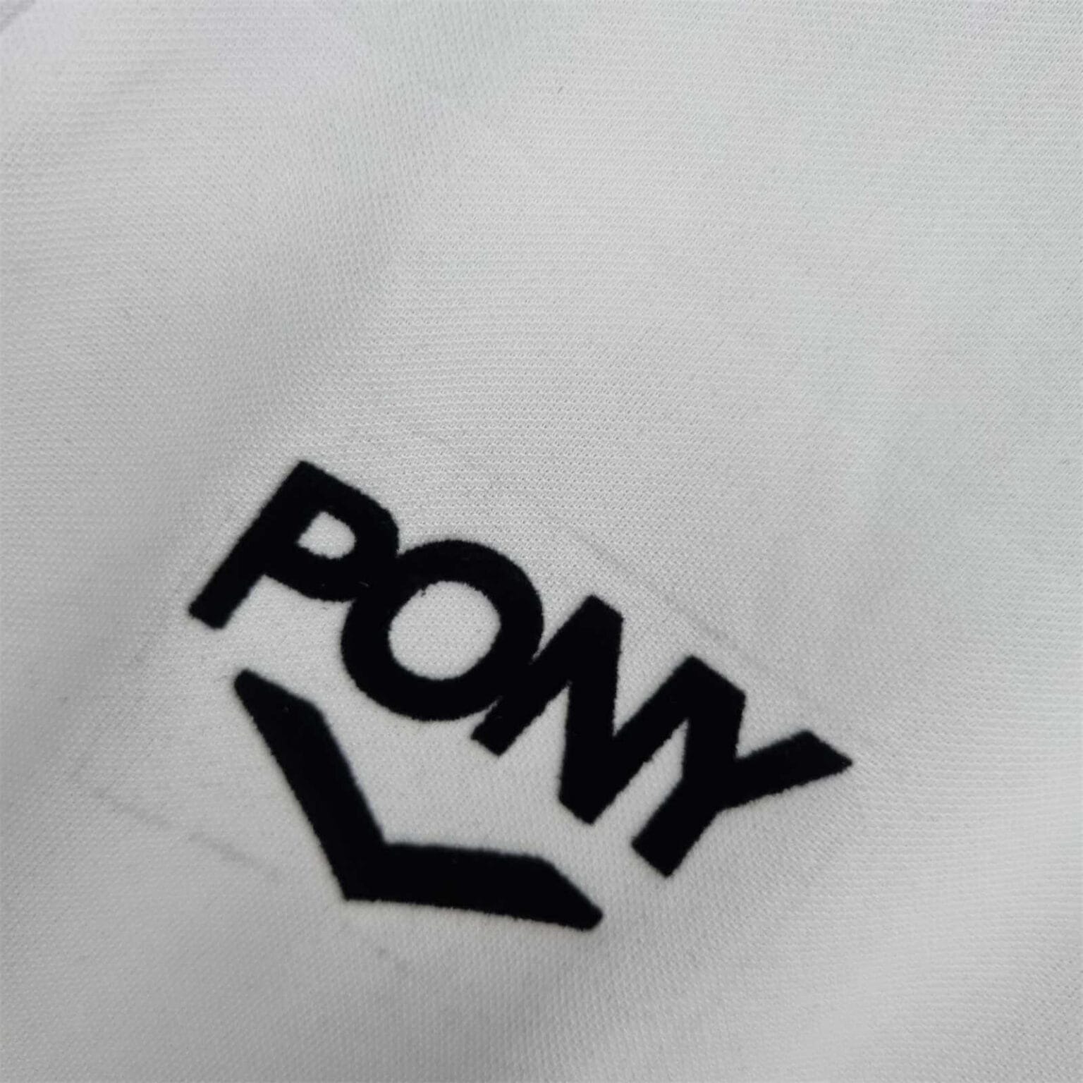 The Retro Kit | Colo-Colo 1992 Home kit