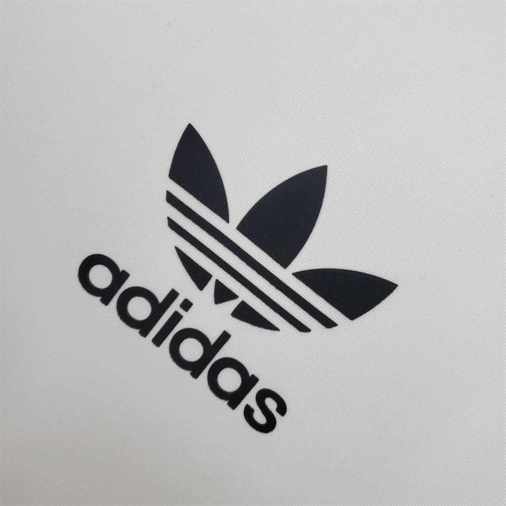 The Retro Kit | Colo-Colo 1991 Home kit