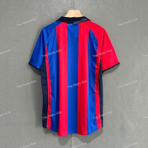 The Retro Kit | FC Barcelona 2001/2002 home Kit