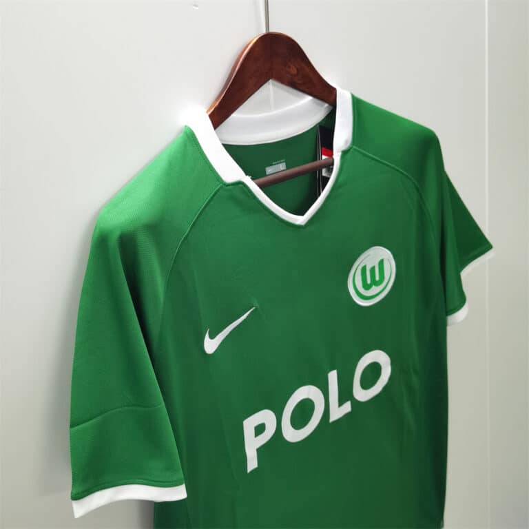The Retro Kit | VfL Wolfsburg 2008/2009 Home Kit